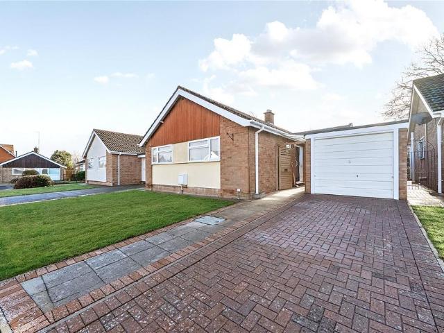 2 bedroom bungalow for sale