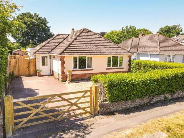 2 bedroom bungalow for sale