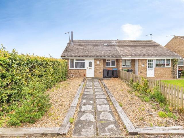 2 bedroom bungalow for sale