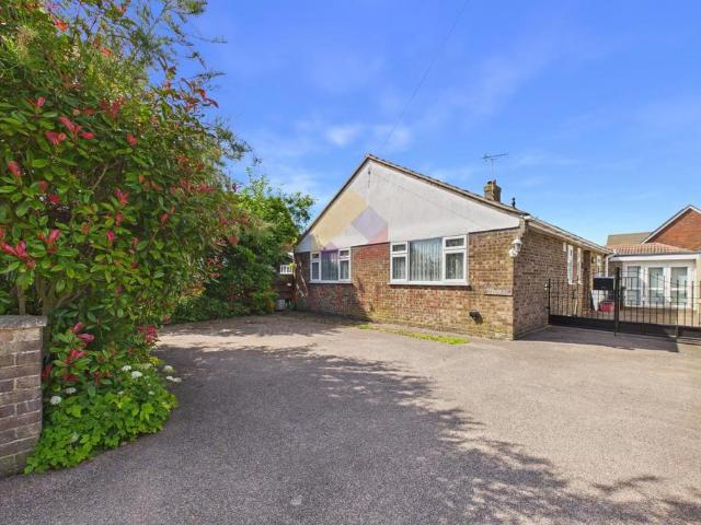 2 bedroom bungalow for sale