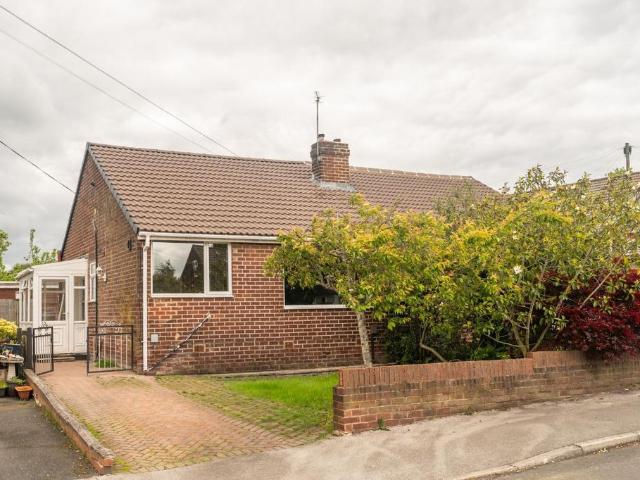 2 bedroom bungalow for sale