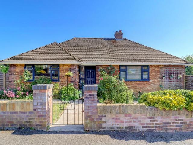 2 bedroom bungalow for sale