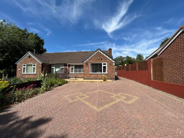 2 bedroom bungalow for sale