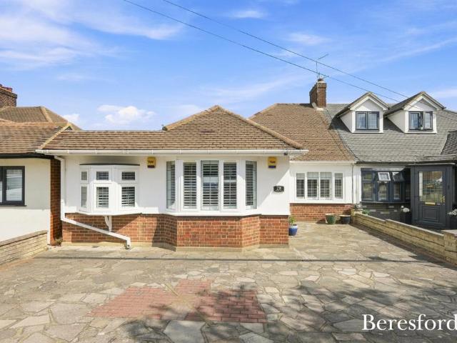 2 bedroom bungalow for sale