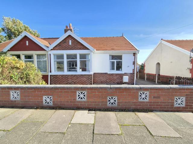 2 bedroom bungalow for sale