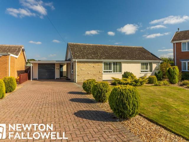 2 bedroom bungalow for sale