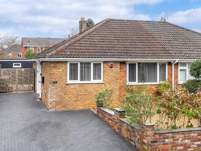 2 bedroom bungalow for sale