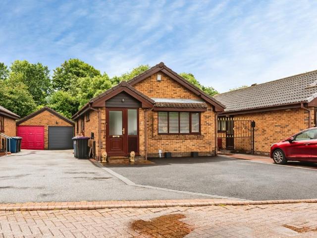 2 bedroom bungalow for sale