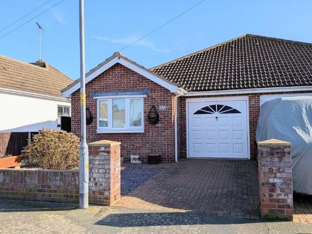 2 bedroom bungalow for sale