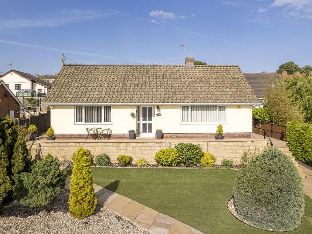 2 bedroom bungalow for sale