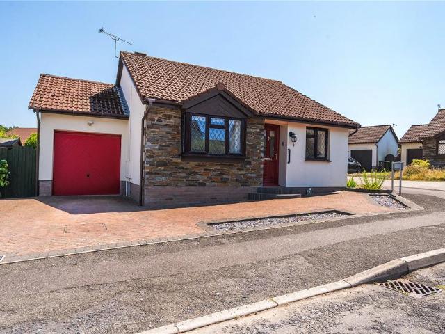2 bedroom bungalow for sale