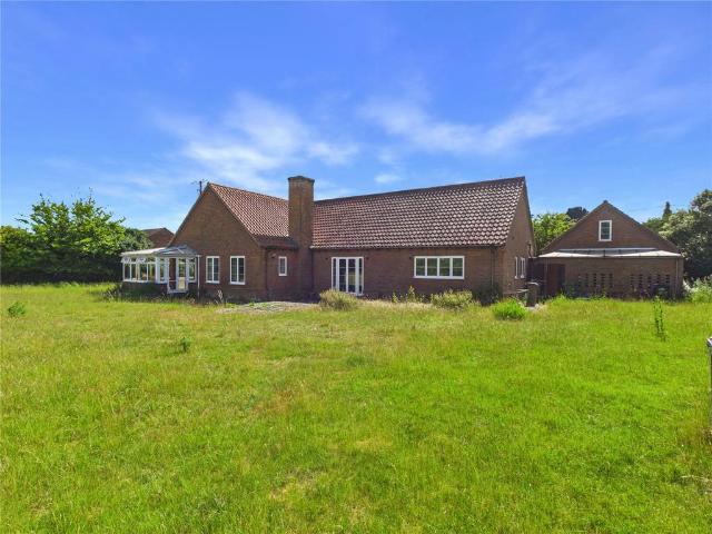 2 bedroom bungalow for sale
