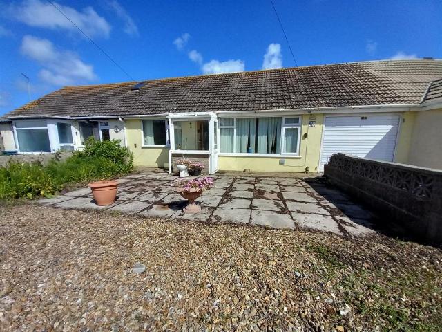 2 bedroom bungalow for sale