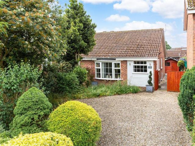 2 bedroom bungalow for sale