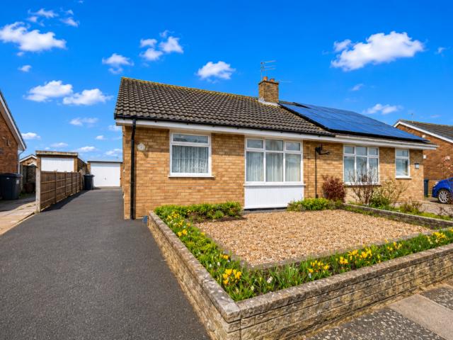 2 bedroom bungalow for sale
