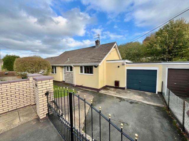 2 bedroom bungalow for sale