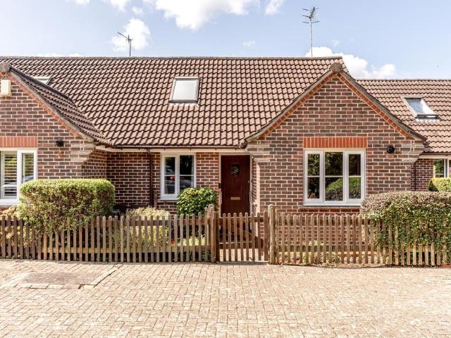 2 bedroom bungalow for sale