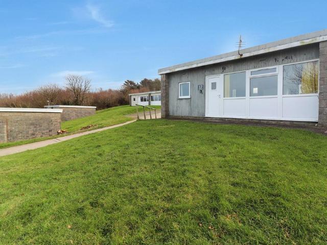2 bedroom bungalow for sale