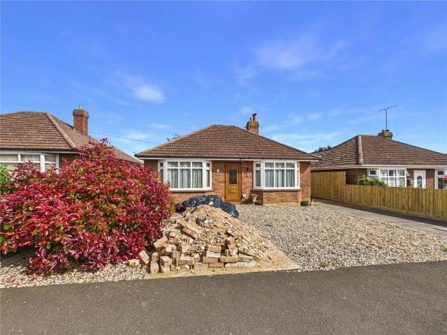 2 bedroom bungalow for sale