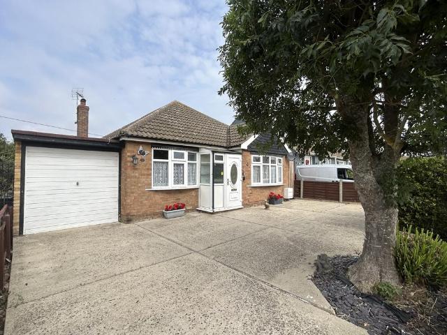 2 bedroom bungalow for sale