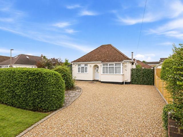 2 bedroom bungalow for sale