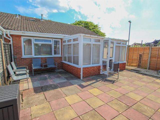 2 bedroom bungalow for sale