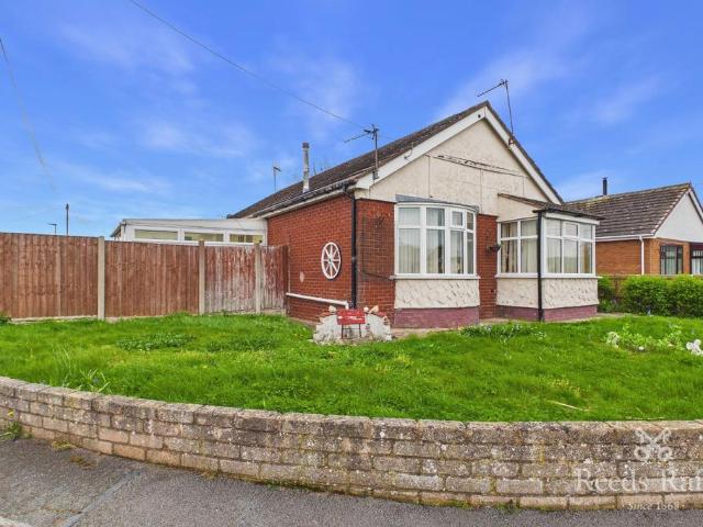 2 bedroom bungalow for sale