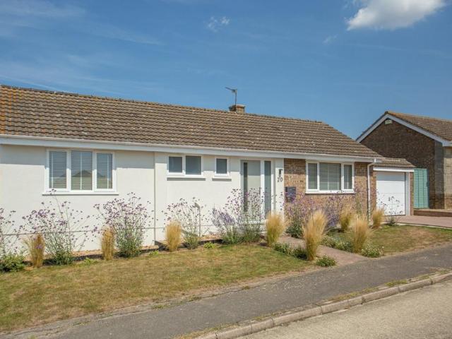 2 bedroom bungalow for sale