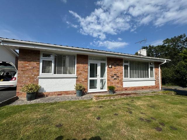 2 bedroom bungalow for sale