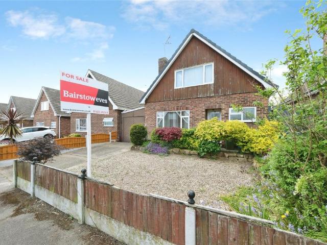 2 bedroom bungalow for sale