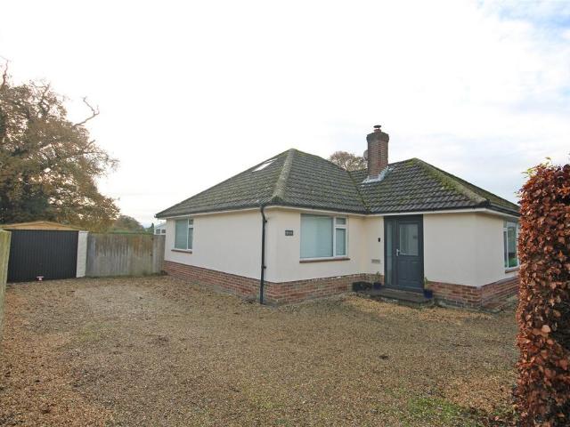 2 bedroom bungalow for sale