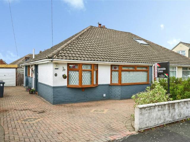 2 bedroom bungalow for sale