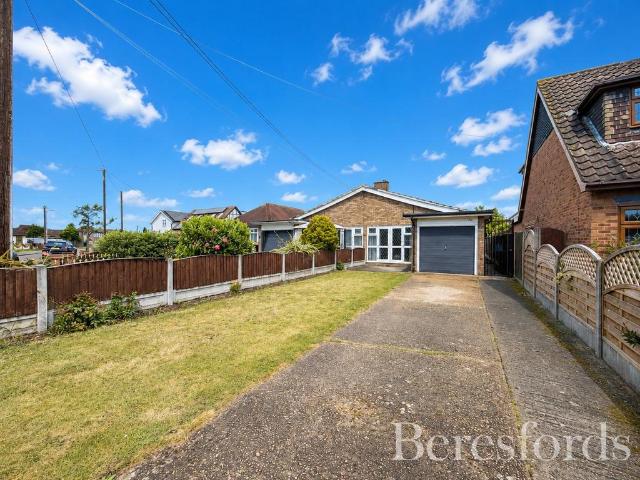 2 bedroom bungalow for sale