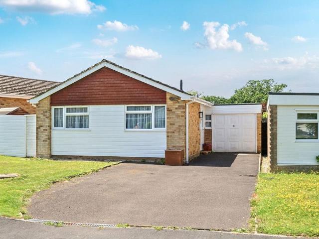 2 bedroom bungalow for sale