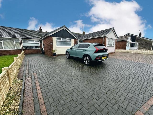 2 bedroom bungalow for sale