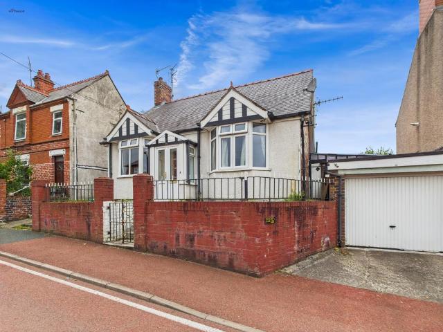 2 bedroom bungalow for sale