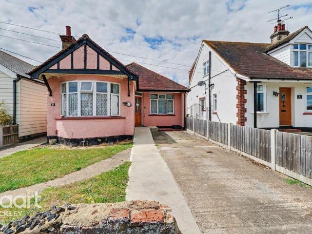 2 bedroom bungalow for sale