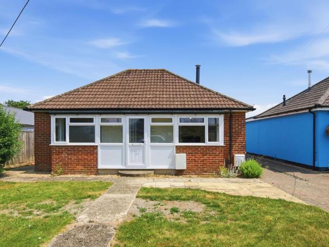 2 bedroom bungalow for sale