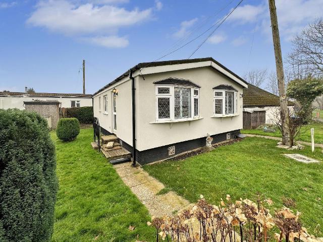 2 bedroom bungalow for sale
