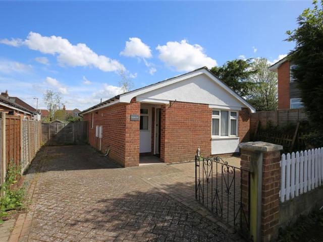 2 bedroom bungalow for sale