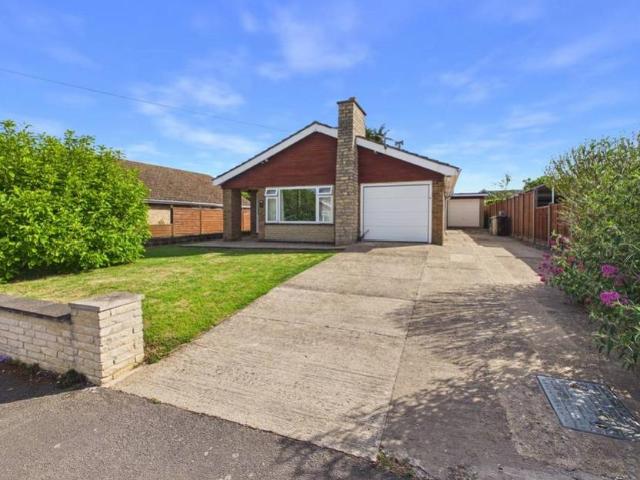 2 bedroom bungalow for sale