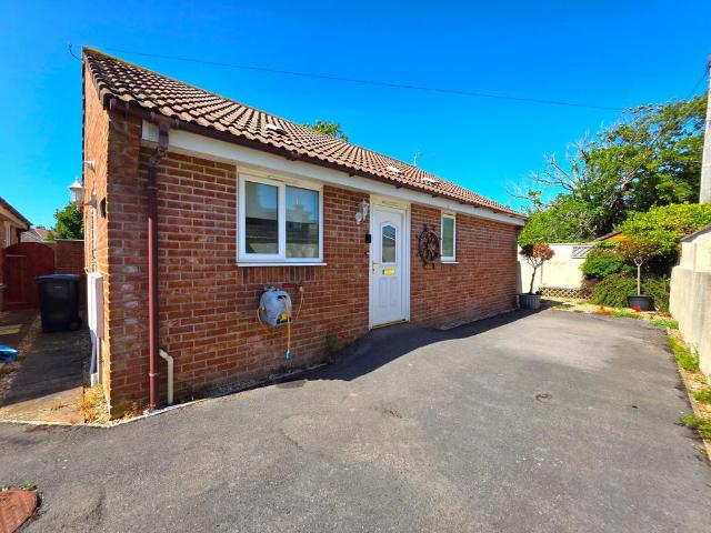 2 bedroom bungalow for sale