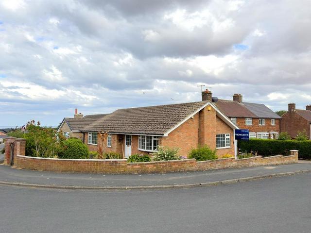 2 bedroom bungalow for sale