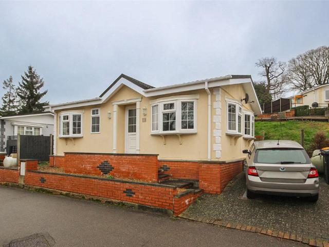 2 bedroom bungalow for sale