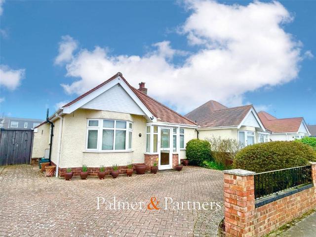 2 bedroom bungalow for sale
