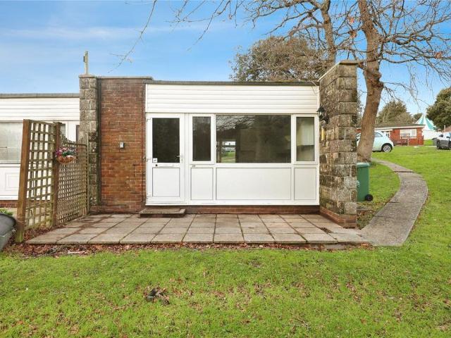 2 bedroom bungalow for sale