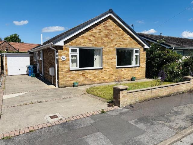 2 bedroom bungalow for sale