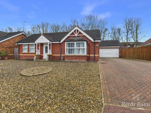 2 bedroom bungalow for sale