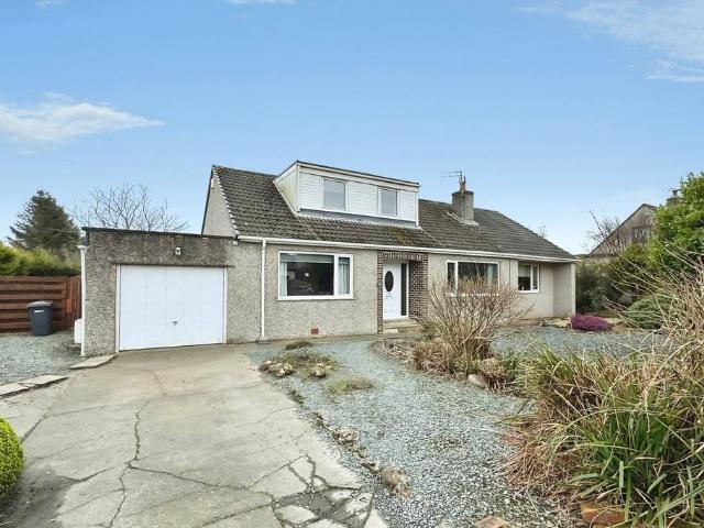 2 bedroom bungalow for sale