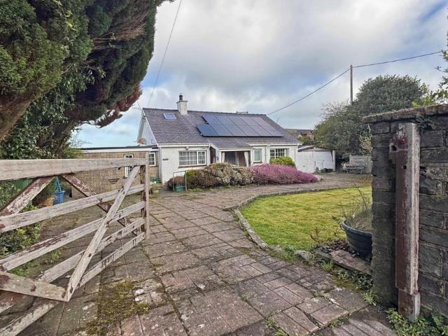 2 bedroom bungalow for sale